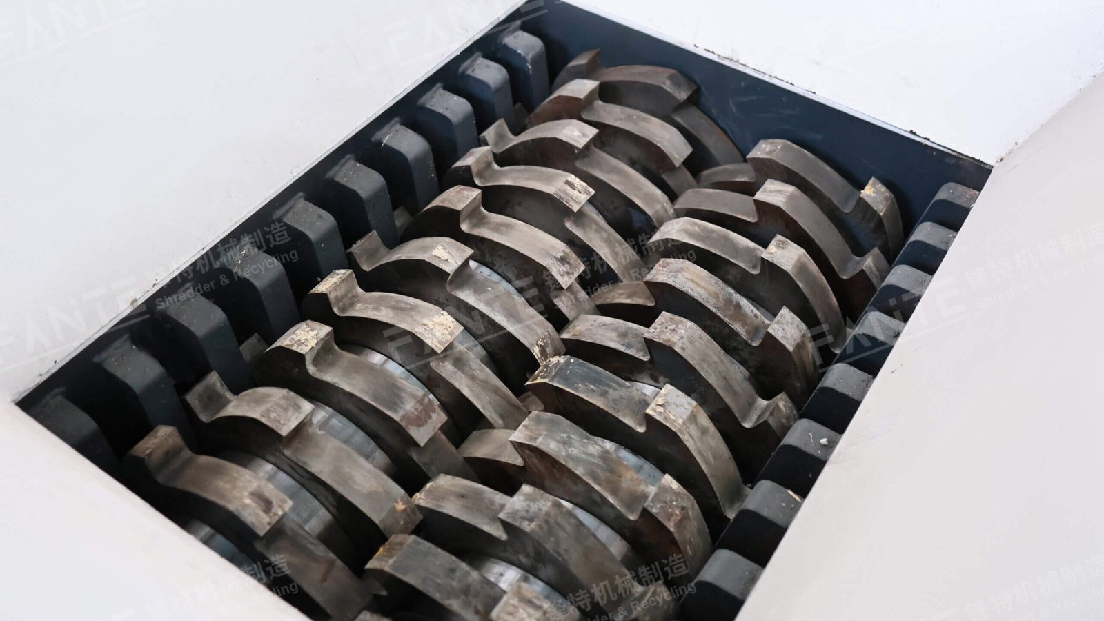 Is a Thicker Shredder Knife Box Sidewall Better?